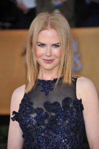 40 Most Flattering Medium Straight Hairstyles For Women – Hottest Haircuts